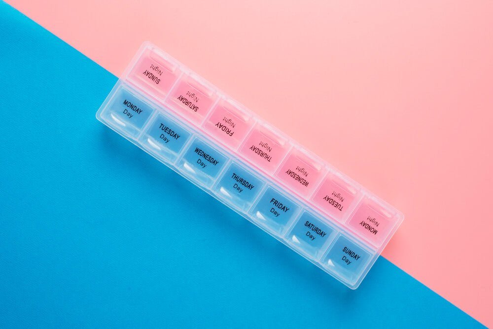Using a Weekly Dose Organizer for Managing Multiple Medications